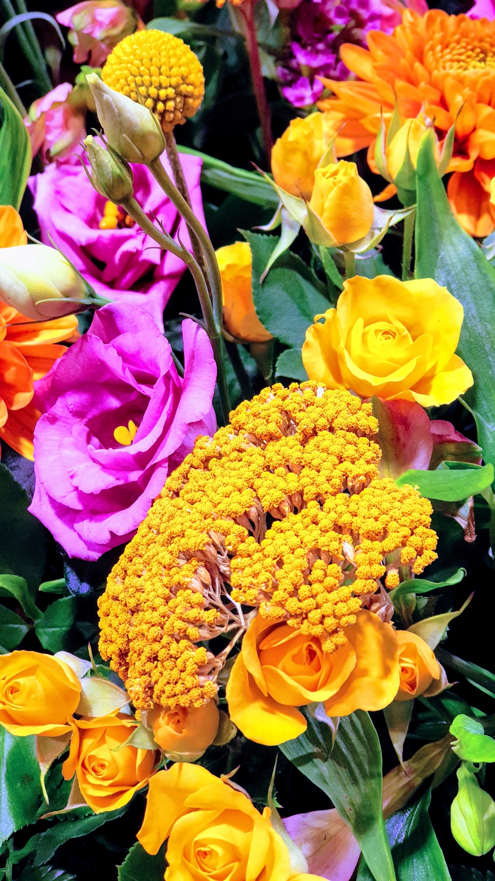 5 Tips For Keeping Your Flowers Fresh - Claire Justine